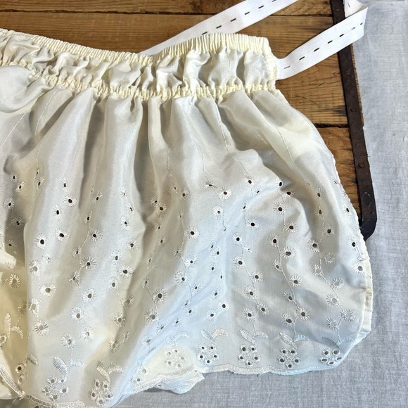 Bedding | Adjustable Bed Skirt Antique White Eyelet Twinfull Dust ...